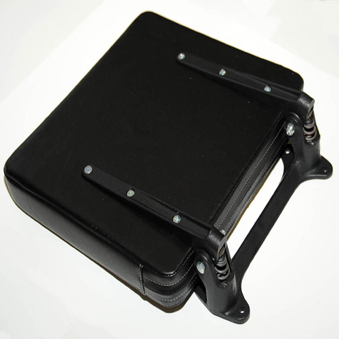 Fold Down Seats: Flip up Fold Down Seats with Cushion